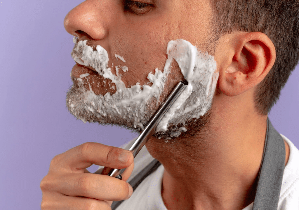 Como fazer a barba em 10 passos simples - Melhores Barbeadores